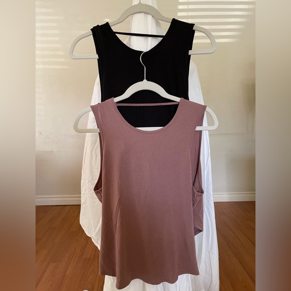 Good American | Tops | Good American New Two Tank Tops With Open Back ...